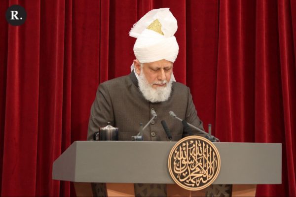 To My Beloved Khalifa | The Review of Religions