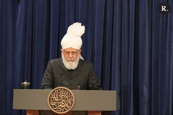 Ahmadi Muslims Should Achieve The Highest Echelon In The Fields Of ...