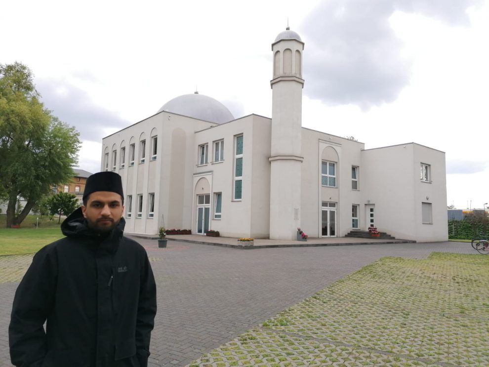 Long Awaited Reopening of Mosques in Germany - Imams Safely Lead ...