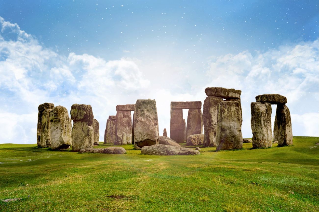 Places of Worship: Stonehenge | Review of Religions