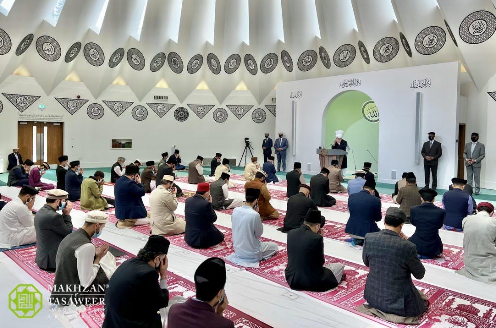 Understanding the True Spirit of Eid | The Review of Religions