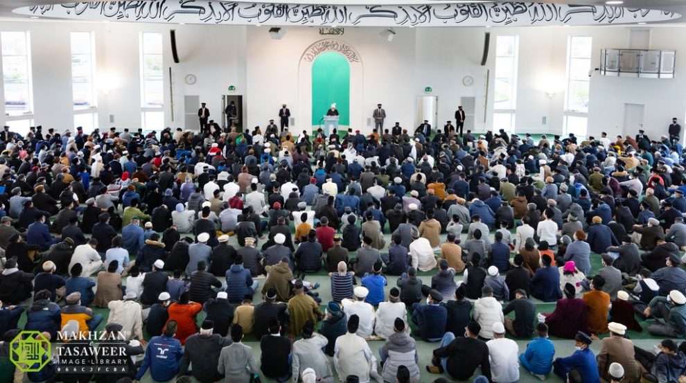 Friday Sermon Summary 7th April 2023: ‘Excellences of the Holy Qur’an ...