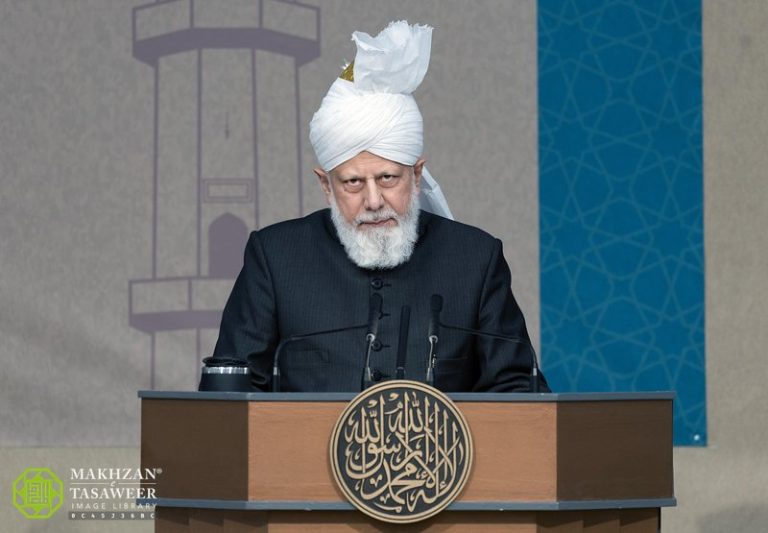 The Sacrifice Required to Fulfil the Pledge of Waqf-e-Nau | The Review ...