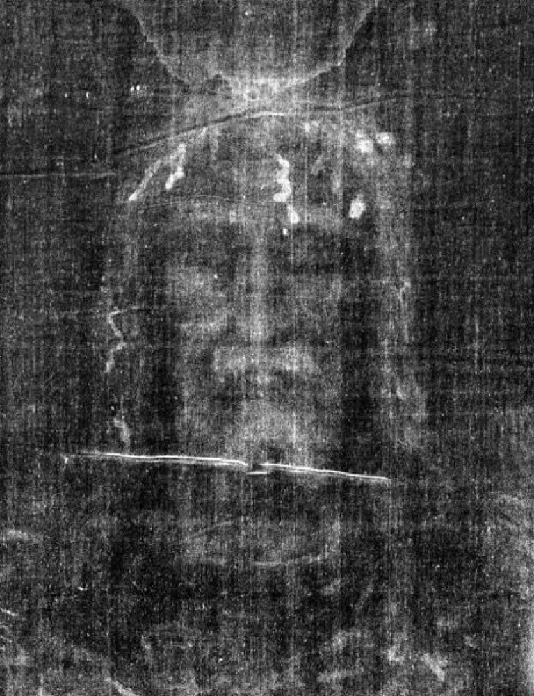 The Shroud of Turin: Fact or Fiction? | The Review of Religions